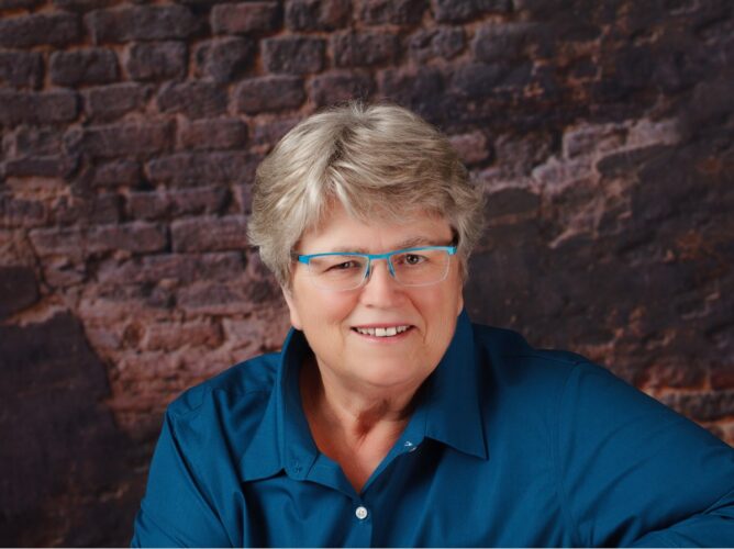 Commissioner Lisa Larsen files for reelection to Lawrence City ...